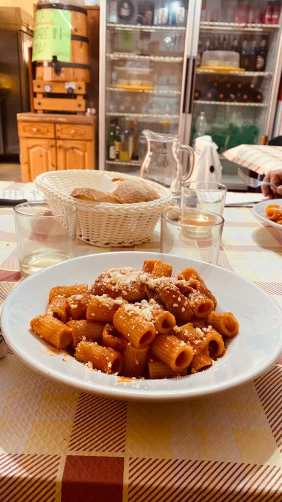 Trattoria romana da Marinella a Borgata Petrelli - Barefood in Rome